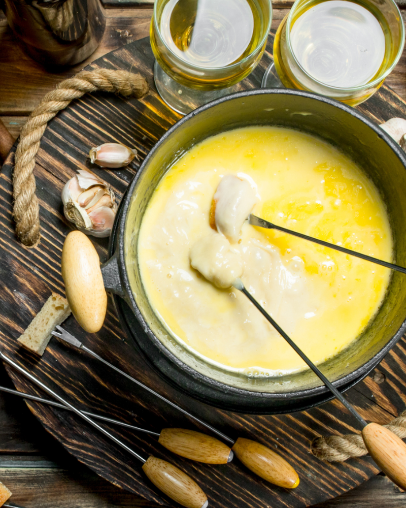 Desideri portare in tavola una fonduta gustosa, filante e cremosa, ma ...